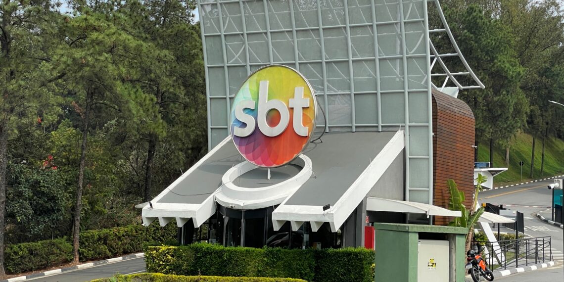 Aos 24 anos, ícone do SBT e cria de Silvio Santos se despediu de mansão ...
