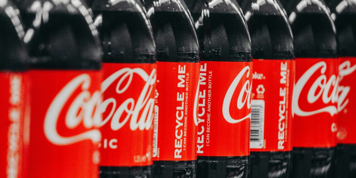 Coca-Cola surpreende e decide recolher garrafas em vários cantos do Brasil